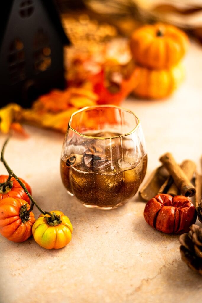 Hocus Pocus Inspired Cocktail - I Put A Spell On You - The G & M Kitchen
