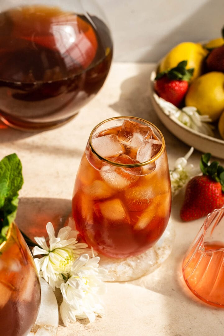 Sweet Strawberry Iced Tea - The G & M Kitchen