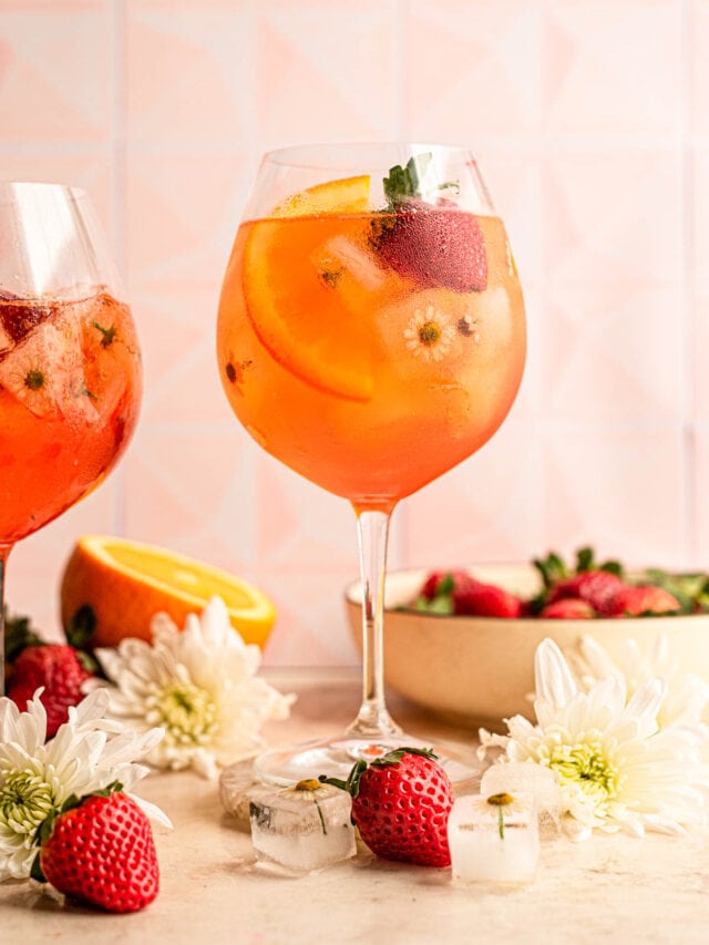 Strawberry Aperol Spritz - The G & M Kitchen