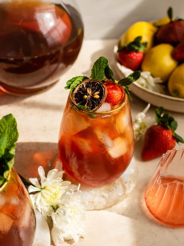 Strawberry Iced Tea - The G & M Kitchen